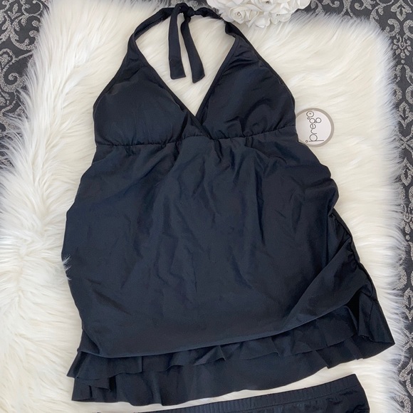 Motherhood Maternity | Swim | Nwt Prego Maternity Black Ruffle Tankini ...